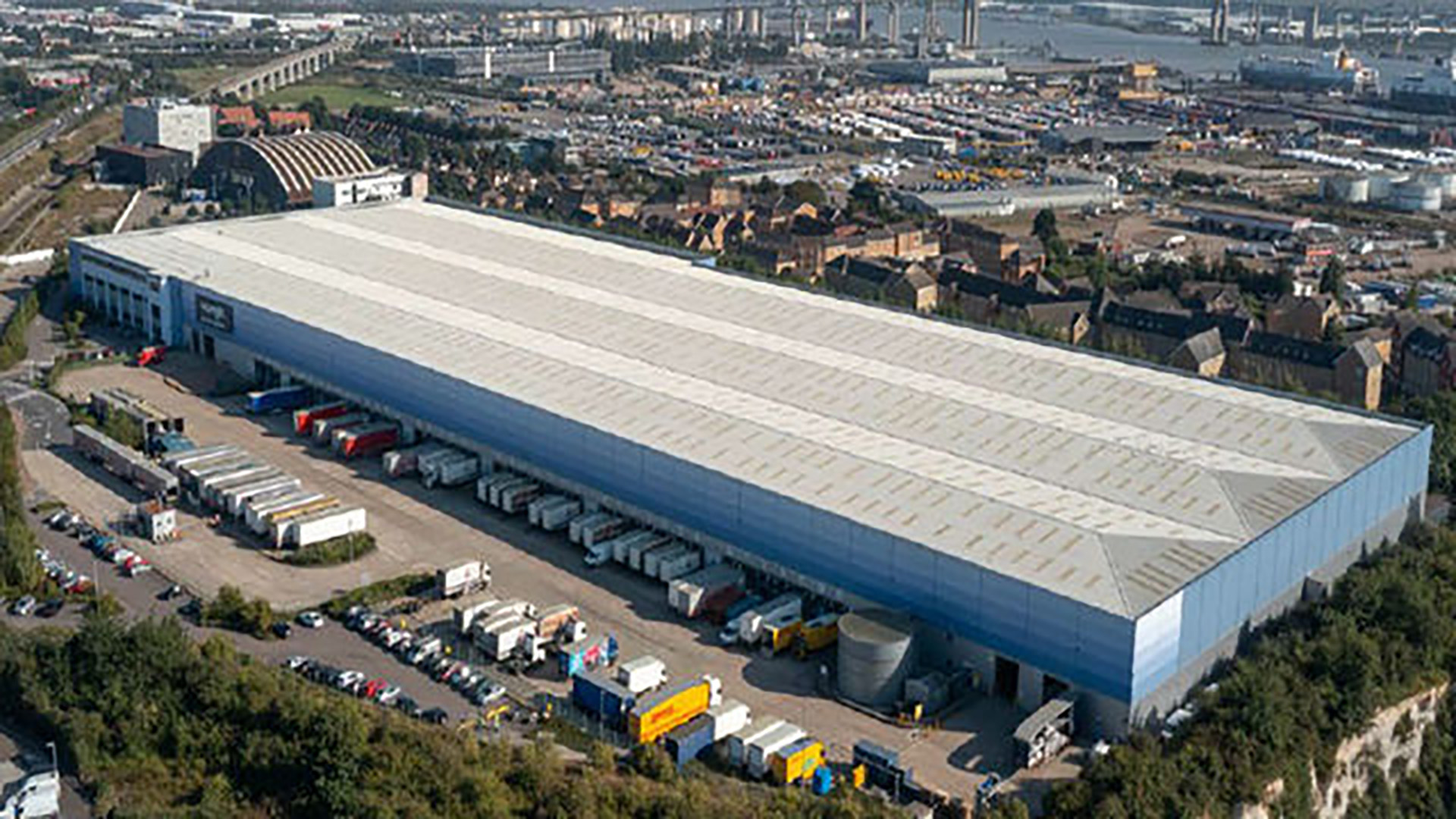 Purfleet, Ultrabox - Valor Real Estate Partners
